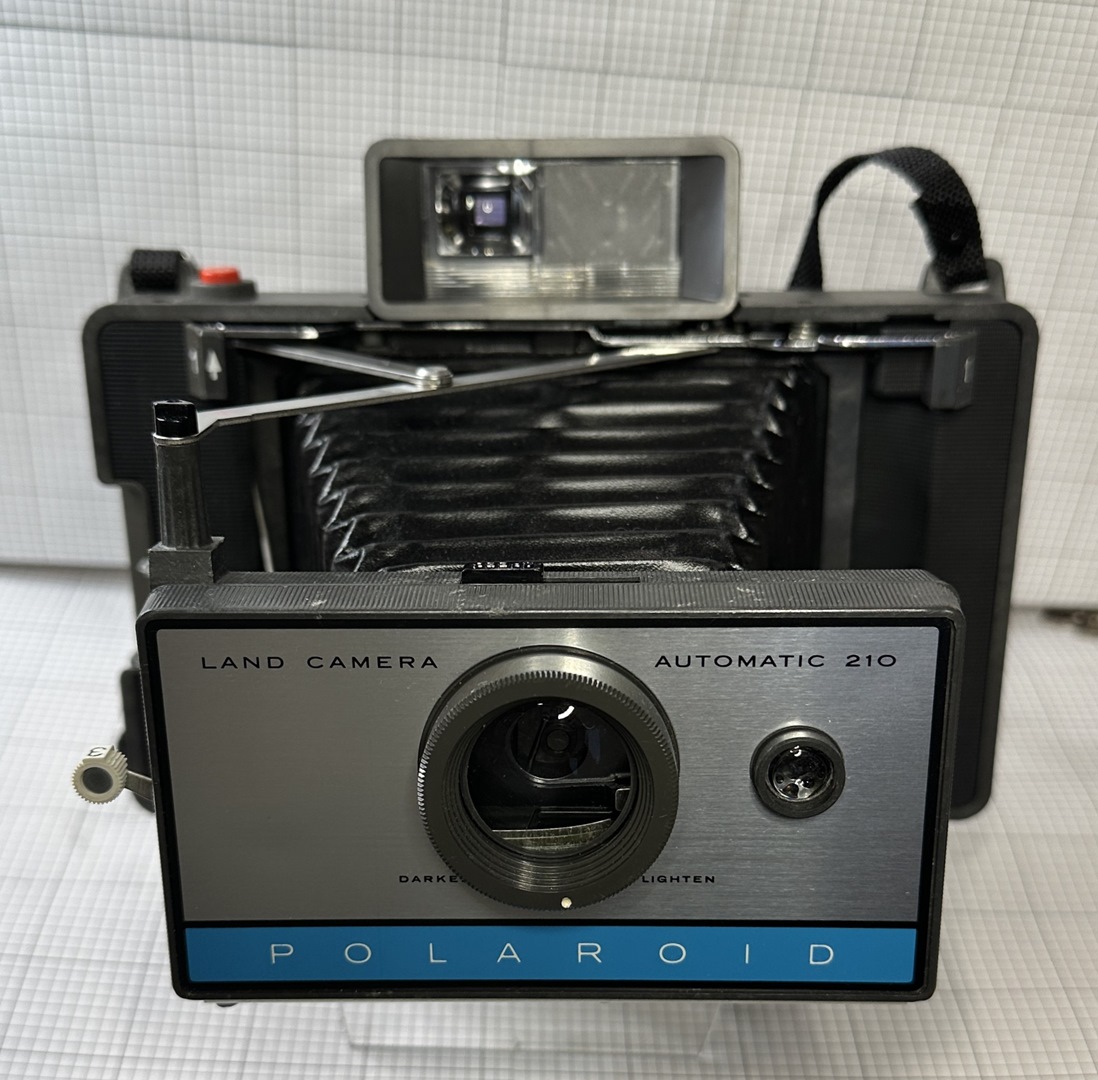 Vintage 1967 Polaroid Land Camera Model 210 – Complete In Box – With ...